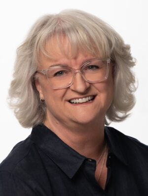 Leslie Langtry – USA Today Bestselling Author of Cozy Comedies
